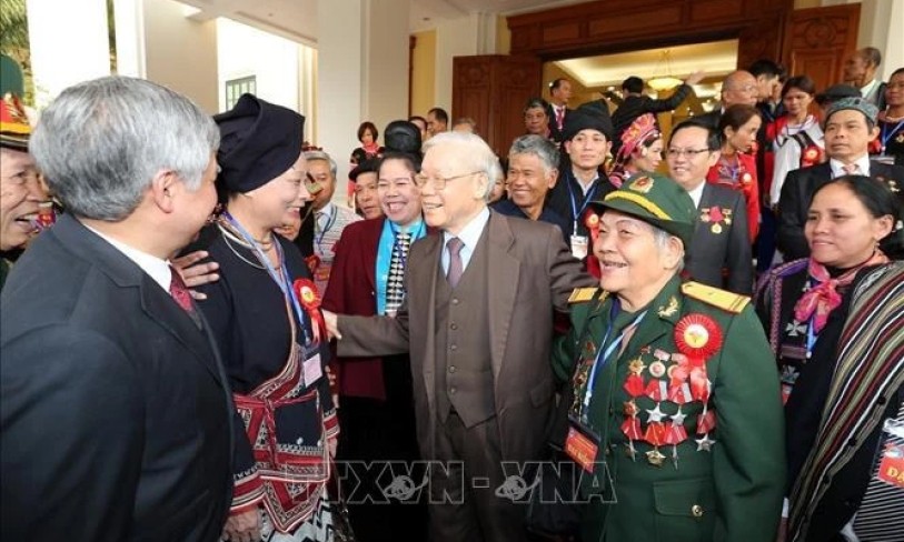 原老挝人民革命党中央总书记、国家主席朱马利·赛雅贡：阮富仲同志是模范、深受人民爱戴的领导人 - 中文页面 - 中文页面