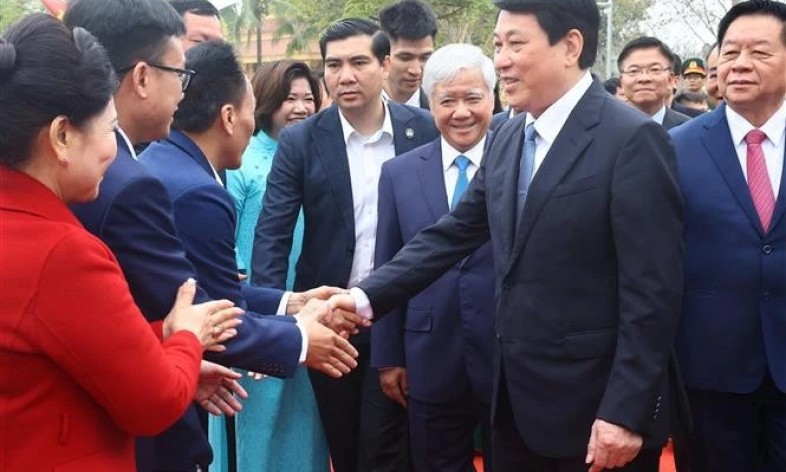 国家主席梁强：54个民族的传统文化是建设雄强越南的宝贵资源 - 中文页面 - 中文页面