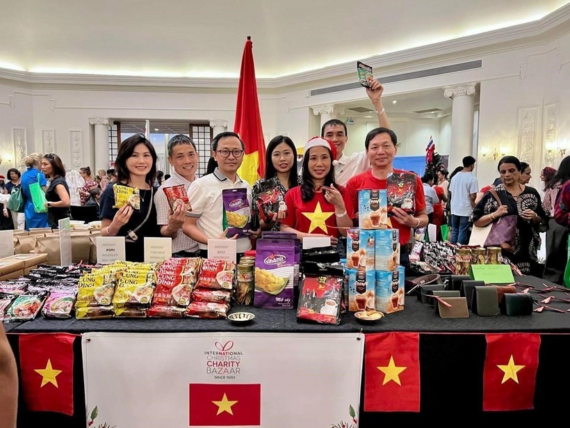 Vietnamese culture, cuisine highlighted at Colombo charity fair - Lang ...